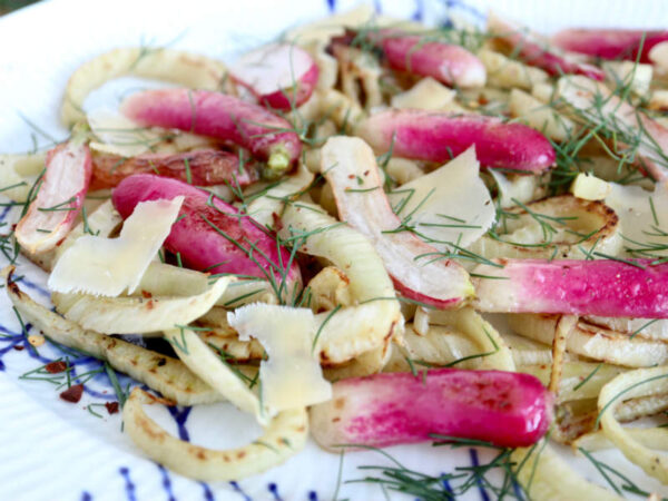 Fennikelsalat med radiser og ost | Frahaventilmaven