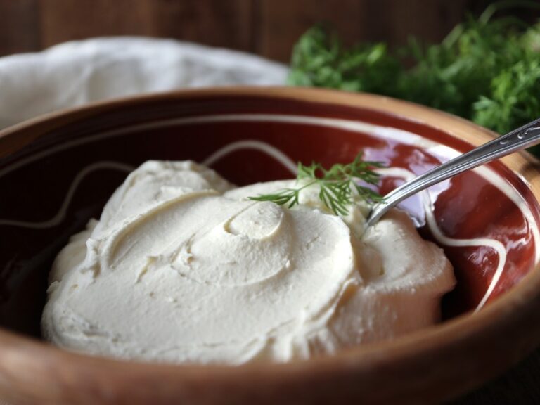 Hjemmelavet mascarpone | Opskrift på cremet italiensk flødeost / friskost