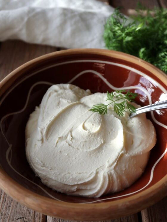 Hjemmelavet mascarpone | Opskrift på cremet italiensk flødeost / friskost